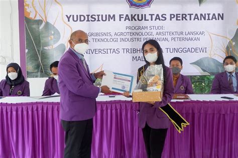 Fakultas Pertanian Unitri Gelar Yudisium Dan Pelantikan Himpunan