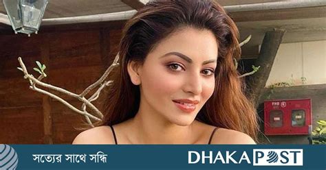 নিজের সিনেমার পোস্টার থেকেই বাদ ঊর্বশী