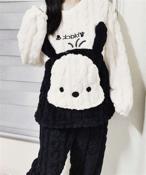 파격세일🔥 겨울필수템 왕따뜻 포근 극세사 산리오 쿠로미 포차코 겨울 잠옷 세트 에이블리