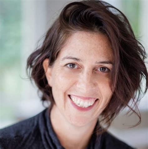 מאיה חבקין צילומי תדמית ועיצוב פנים וסדנאות צילום בנייד לארגונים