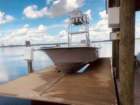 Lunmar 5600 Piling Mount Permanent Boat Lift Installation Center