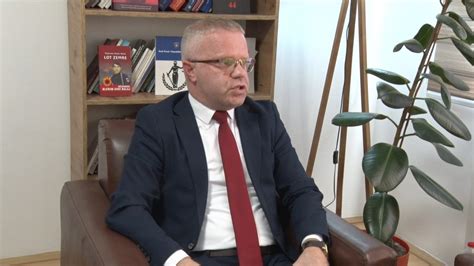 Bajraktari Për Deharin Po Sillet Si Kryetar I Kuvendit Se Ka Atë Rol