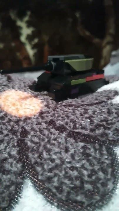 Танки из лега - YouTube