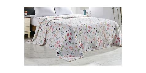 King And Queen Microplush Printed Blankets