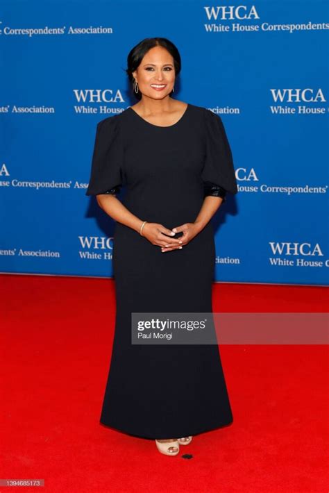Kristen Welker Feet