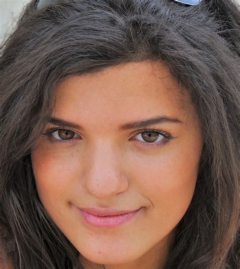 Kira A Model Profile