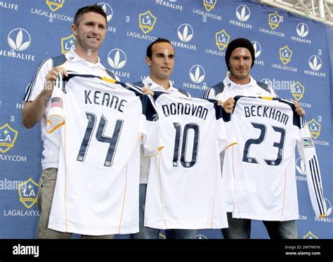 La Galaxy Head Coach Bruce Arena With Players Robbie Keane Landon
