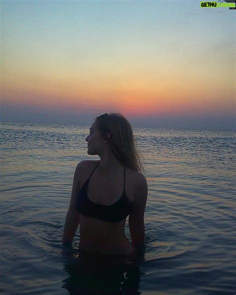Actress Sophie Grace Hd Instagram Photos And Wallpapers June 2024