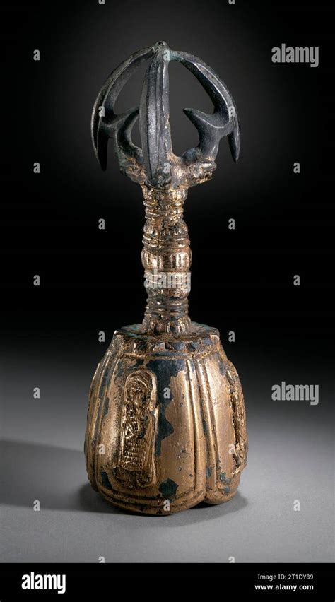 Bell With Four Deva Kings Sachonwang And Handle In The Form Of A