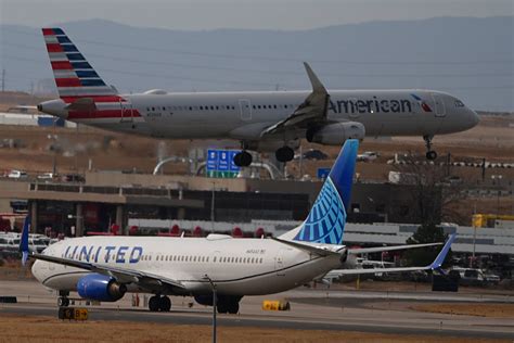 United Airlines Proposes Merger With American Airlines