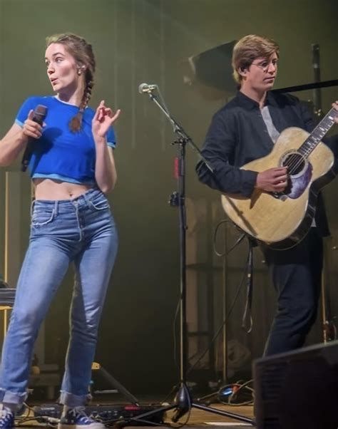 Sigrid European Tour On Stage Orange Festival Warsaw X 4 Pictures R Sigridpicturegroup