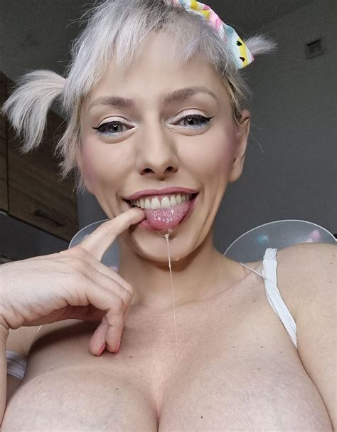 Crazyrozys Homepage On