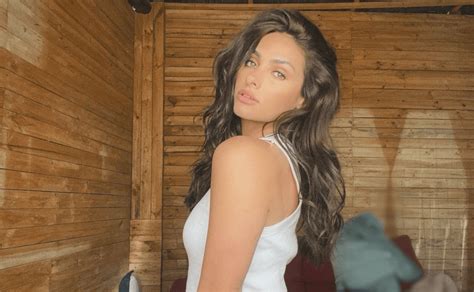 Renata Notni Belleza Sin Maquillaje