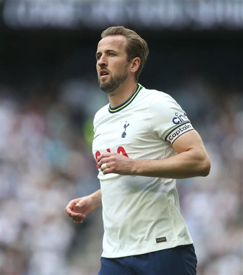 Tottenham Will Probably Look To Sell Harry Kane For £10m As Man Utd