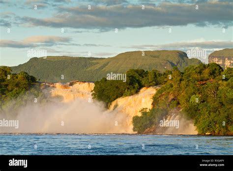 Venezuela Guayana Canaima National Park Canaima Lagoon Hacha Falls