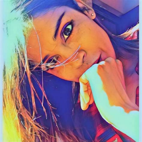 Johanny Fernández Youtube