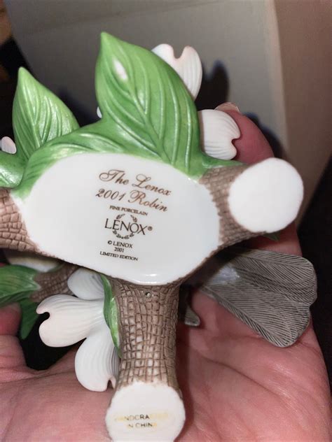 The Lenox 2001 Robin Limited Edition Bird Figurine Excellent Condition