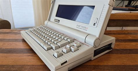 The Years Hottest Word Processor The Year Is 1990 The Verge