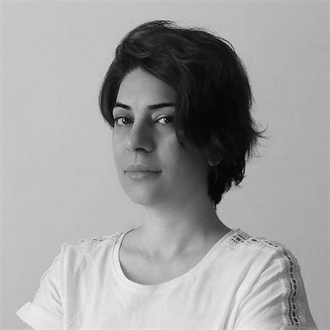 جنایی خوانی با لاله زارع Youtube