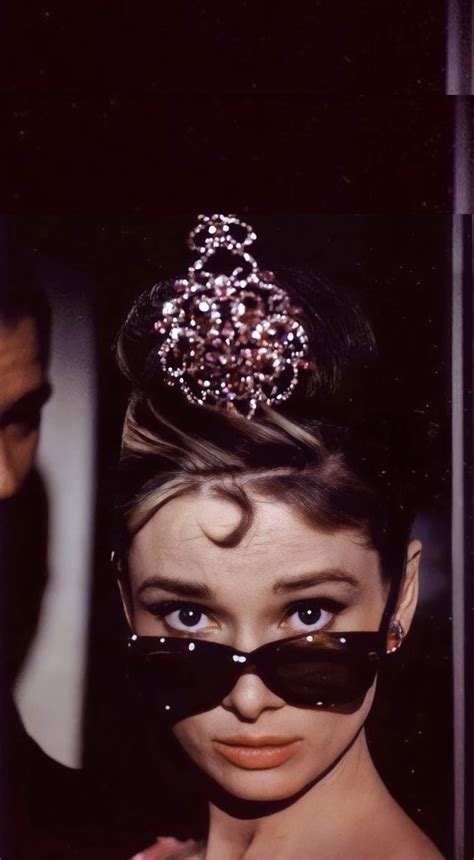 Pin By Megan On Phone Wallpapers Audrey Hepburn Wallpaper Audrey