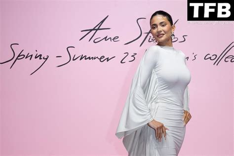 Kylie Jenner Flaunts Her Curves In A White Dress During Paris Fashion