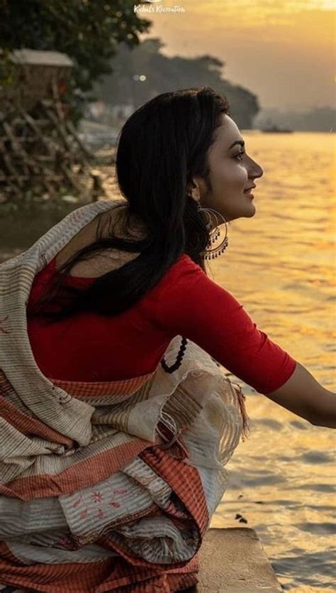 Athmika Sumithran Fashion Attire Most Beautiful Indian Actress Beautiful Smile Women