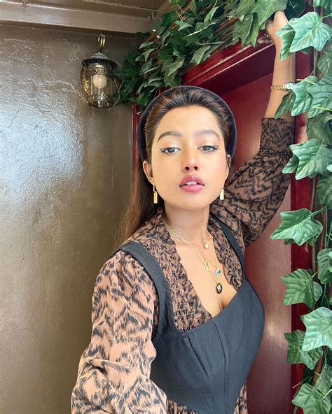 Rhea Jacobs Entrepreneur Fashion Model And Digital Creator