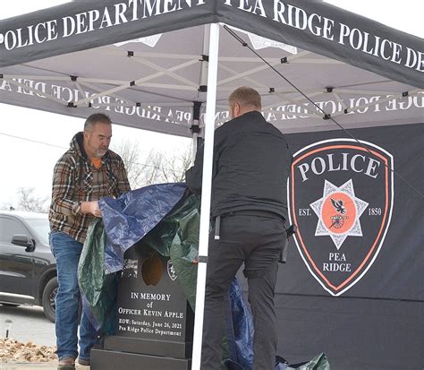 Fallen Pea Ridge Police Officer Honored With Memorial Marker Monday The Arkansas Democrat