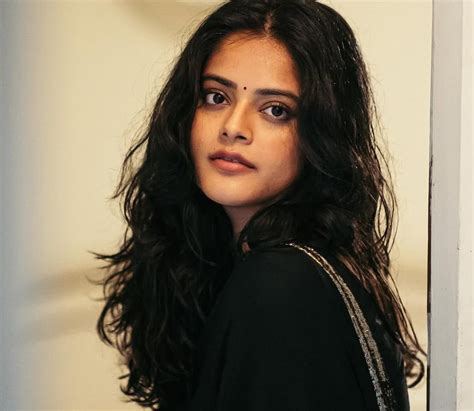 Riddhi Kumar Actress Age Height Weight Size Dob Affair Husband