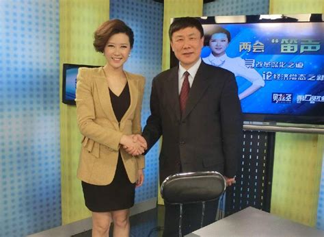 周婷 嫁3婚富商 从主持人到董事长 只用10年时间 还打赢遗产争夺郑驹网友长子