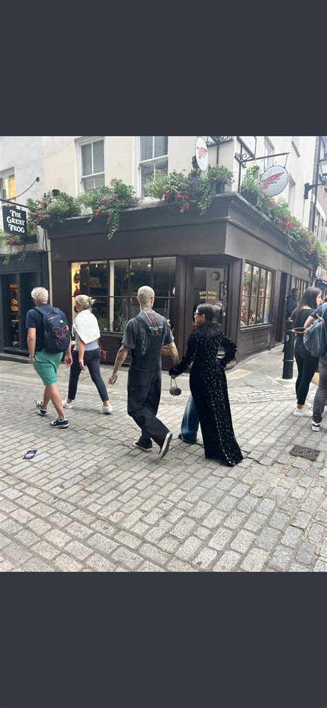 63 Best Kravis Images On Pholder Kuwtk Kuwt Ksnark And Czech