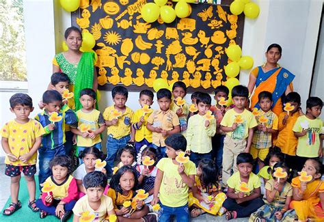Yellow Day Pes Public School