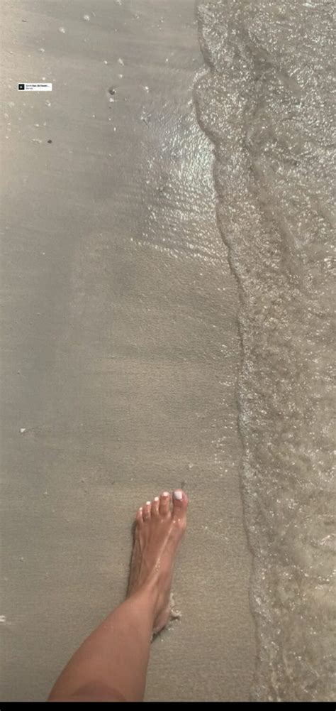 Melissa Sophia Feet