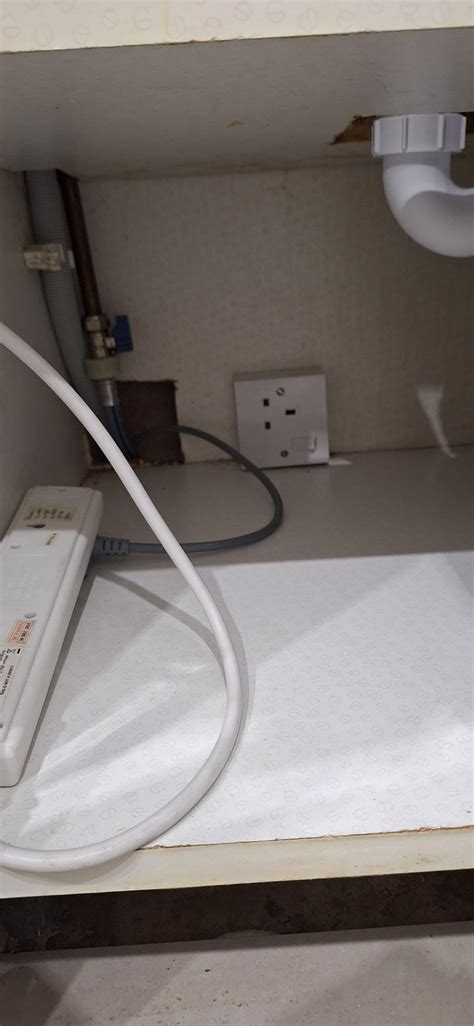 Plug Socket Power Issue Rdiyuk