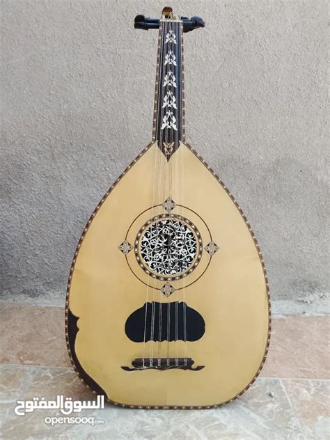 عود احترافي صناعة المبدع علاء خليفه صنع سنة 2018 خشب جوز الوجه سيبروس المفاتيح ابانوس