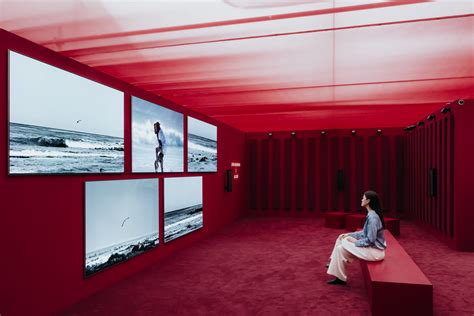 Lg Oled And John Akomfrah Present Film Installation At Frieze London