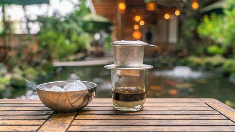 Bạc Xỉu The Lesser Known Vietnamese Coffee