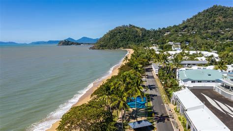 Trinity Beach Location Amaroo Resort