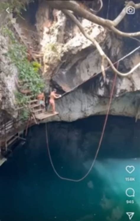 Ouchie R Memecentrals