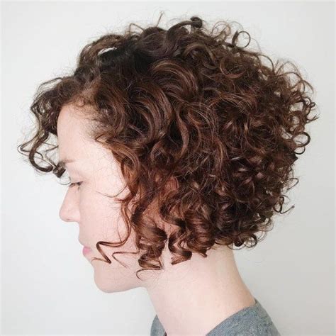 50 Trendy Short Wavy Hairstyles For Low Maintenance Looks Short Wavy
