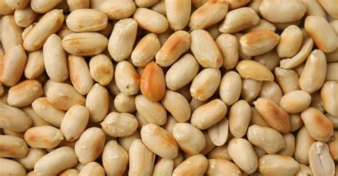 Mand Led Af Dødelig Peanut Allergi I Dag Spiser Han Peanuts Hver Dag