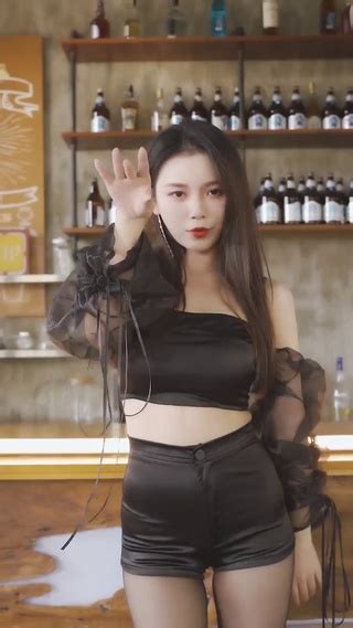 黑丝小姐 美女手机动态壁纸 美女手机壁纸下载 元气壁纸