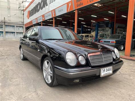 สมหมาย 129 Benz E Class E240 Elegance ปี2001 สีดำ
