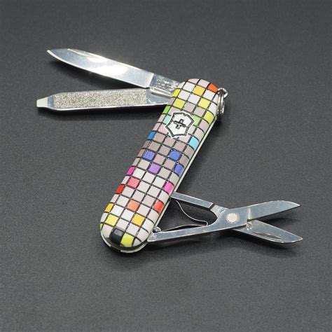 Victorinox Classic Knife 3d Swiss Knife The Sharp Knife Club