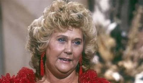 Why Paul Hogan Married Noelene Edwards Twice And Divorced Twice Gorod Home