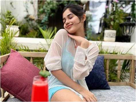 Jannat Zubair Rahmani Birthday Special Social Media Influance Tv