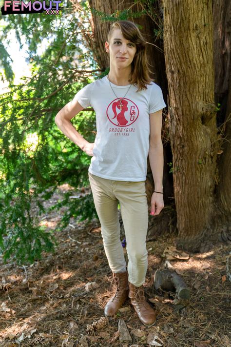 Femout Xxx Featuring April Gillespie Xxx Pictures