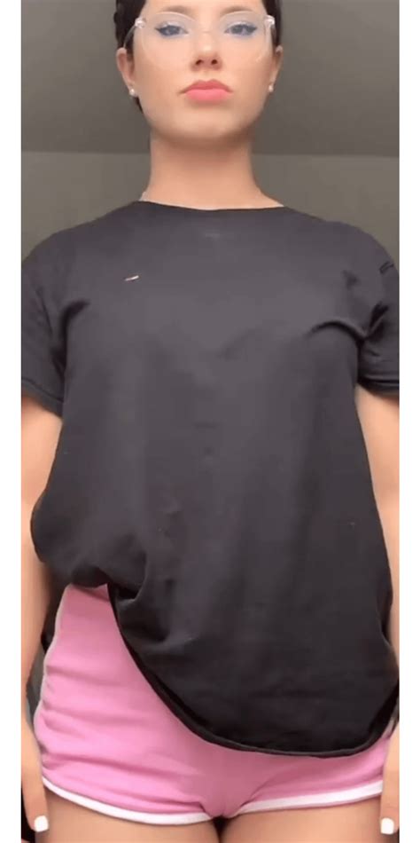 Lilou Cameltoe R Lilou Slut