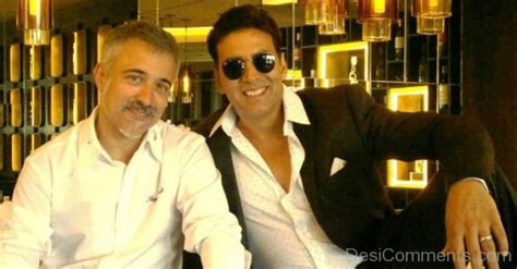 Akshay Kumar Wearing Sunglasses Desi Comments