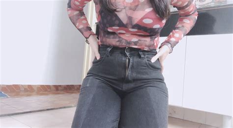 Wetting And Rewetting Custom Chiara And Yumi Exploring Fetishes Clips Sale
